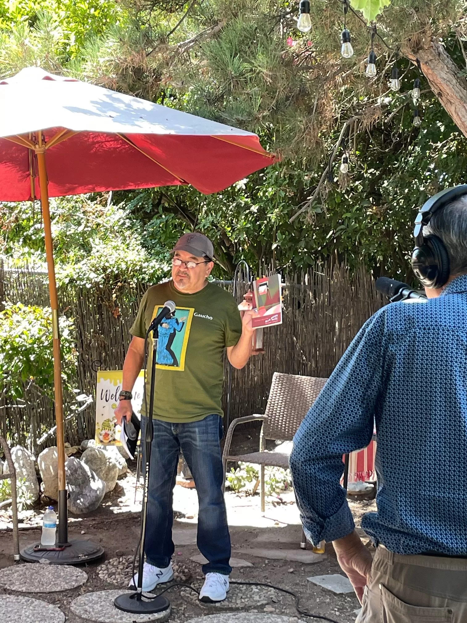 Understanding Canto Poetry: Structure, History, and Significance ...